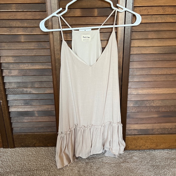 Peach Love California | Tops | Nwt Peach Love California Tan Ruffle ...
